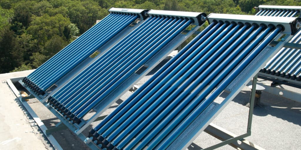 Besparing met een zonneboiler: alle info & prijzen